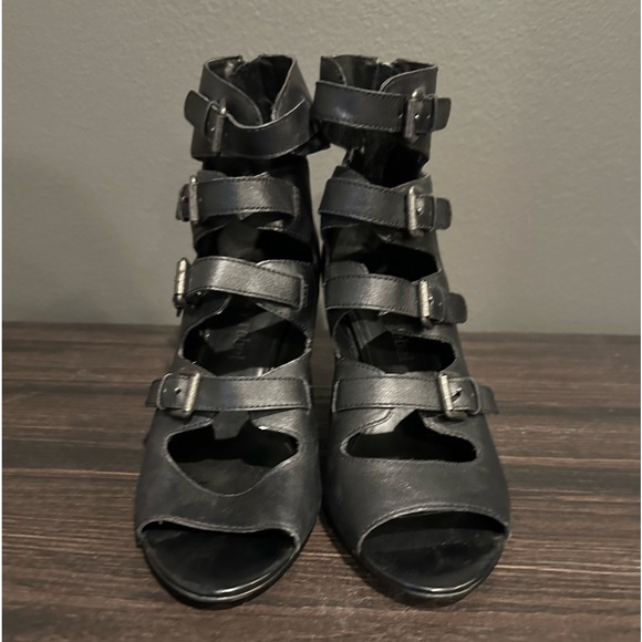 luxury rebel | Shoes | Luxury Rebel Black Open Toe Wedge | Poshmark